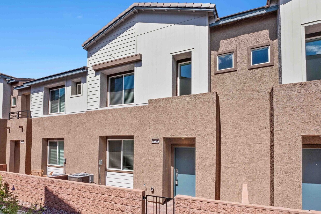 1541 Eva Xing Pl, Henderson, NV 89002 - Townhome Rentals in Henderson ...