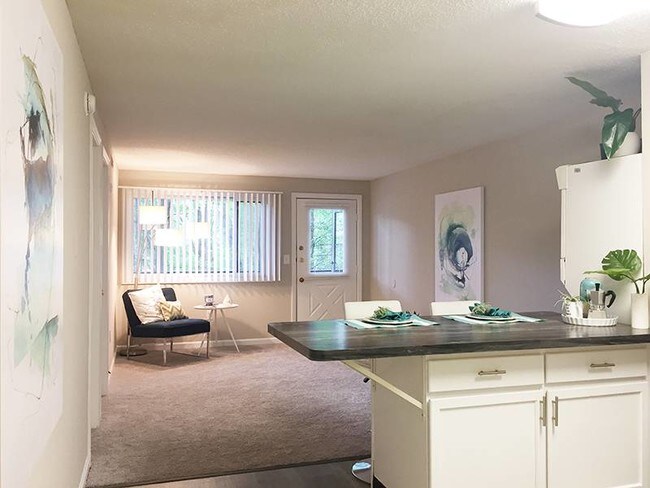 Alpine Commons Rentals - Amherst, MA | Apartments.com