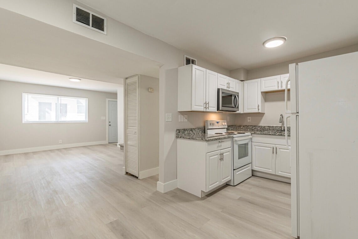 ZD Townhomes - 2959 Forrest Hills Dr Sw Atlanta, GA 30315 | Apartments.com