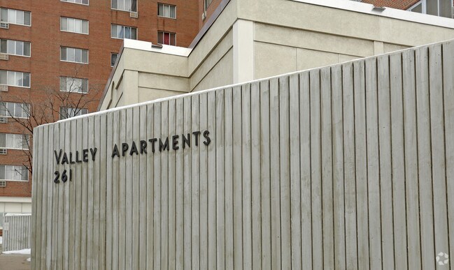 Valley Hi-Rise Apartments - Saint Paul, MN | Apartments.com