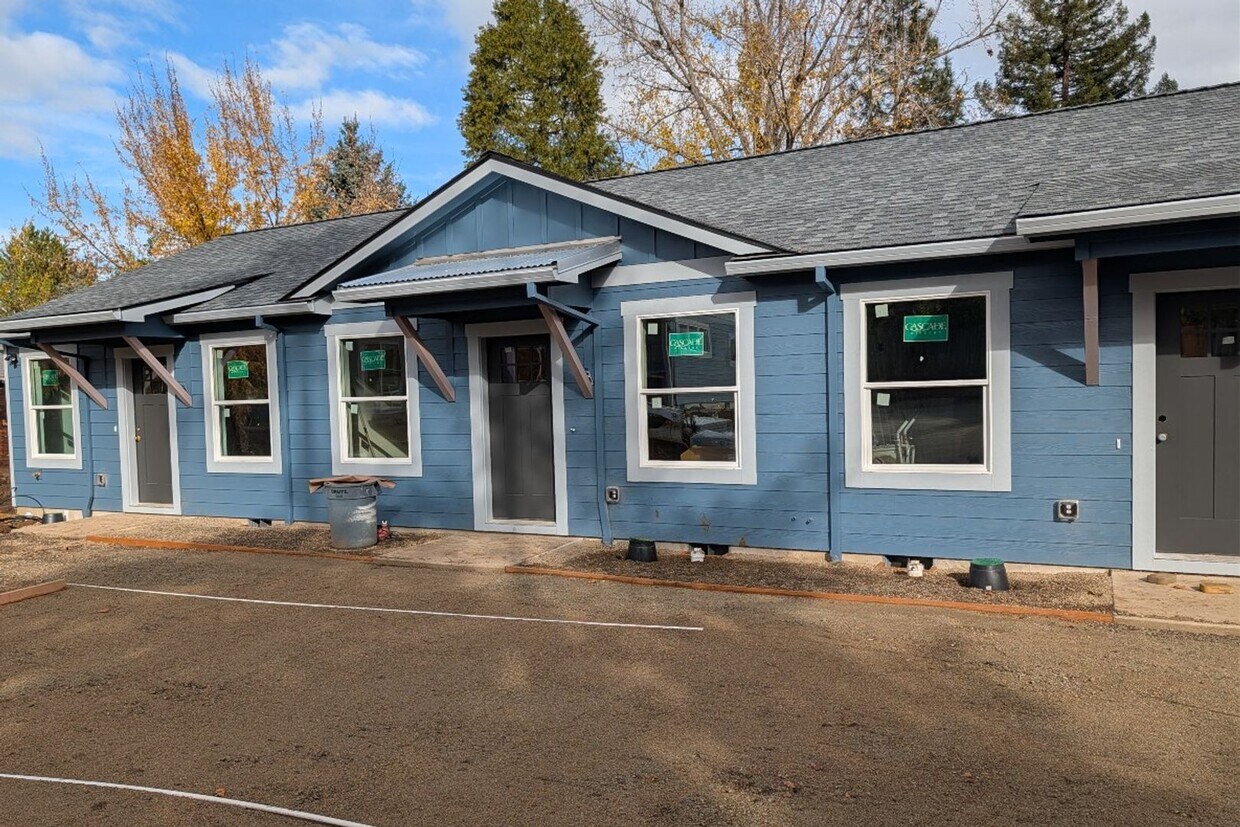 530 G St, Jacksonville, OR 97530 - House Rental in Jacksonville, OR | Apartments.com