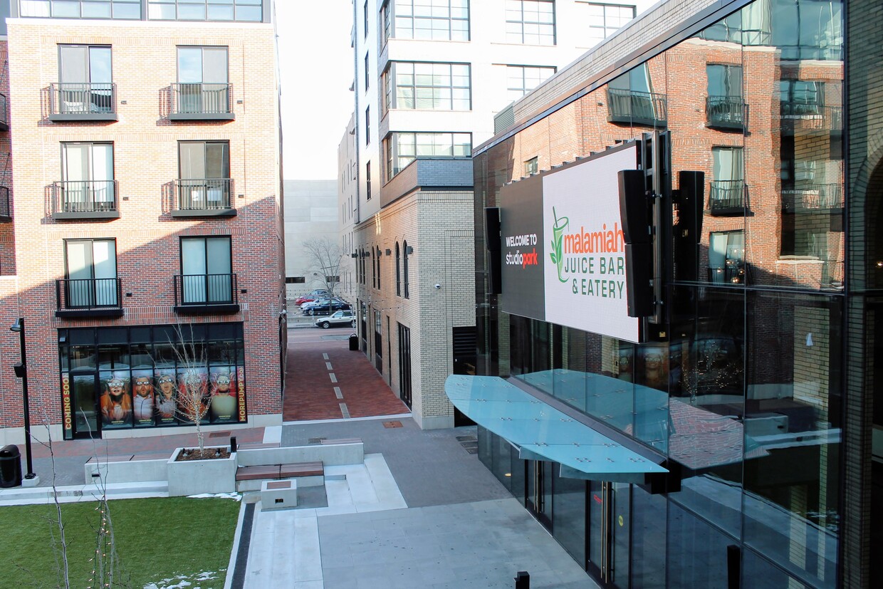 Studio Park Towers and Lofts - 122 Oakes St Sw Grand Rapids, MI 49503 ...