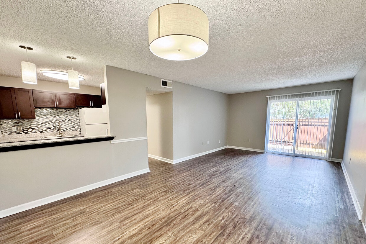 The Arts Apartments at Bluebonnet Place - 9989 Burbank Dr Baton Rouge ...