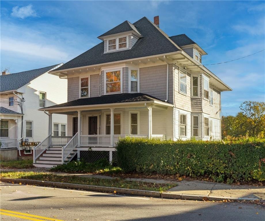676 Main St Unit 2, Warren, RI 02885 - Room for Rent in Warren, RI ...