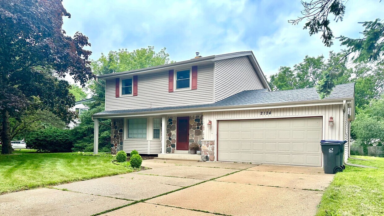 2124 Laura Ln, Waukesha, WI 53186 - House Rental in Waukesha, WI ...