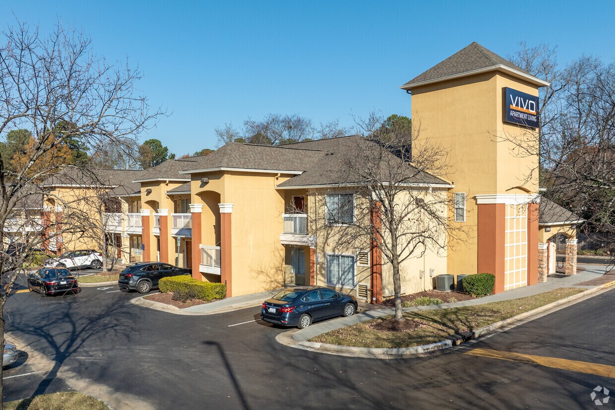 Vivo Living North Woods - 3531 Wake Forest Rd Raleigh, NC 27609 ...
