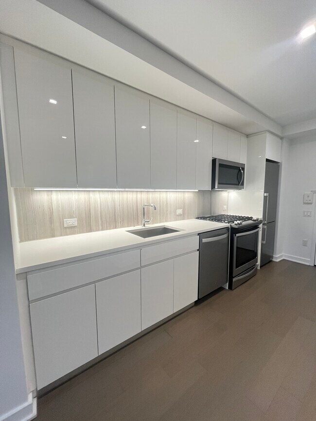 Alta+ - Apartments in Long Island City, NY | Apartments.com
