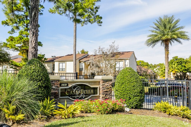 Charter Point Apartments for Rent with Extra Storage - Jacksonville, FL ...