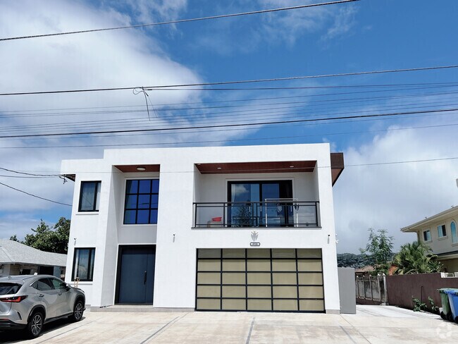 Aliamanu-Salt Lake-Foster Village Houses for Rent - Honolulu, HI - 3 Homes