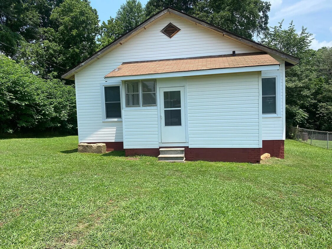 108 Riverview St, Converse, SC 29329 - House Rental in Converse, SC ...