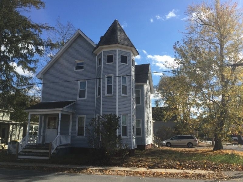 4 King St, Rochester, NH 03867 - Room for Rent in Rochester, NH ...