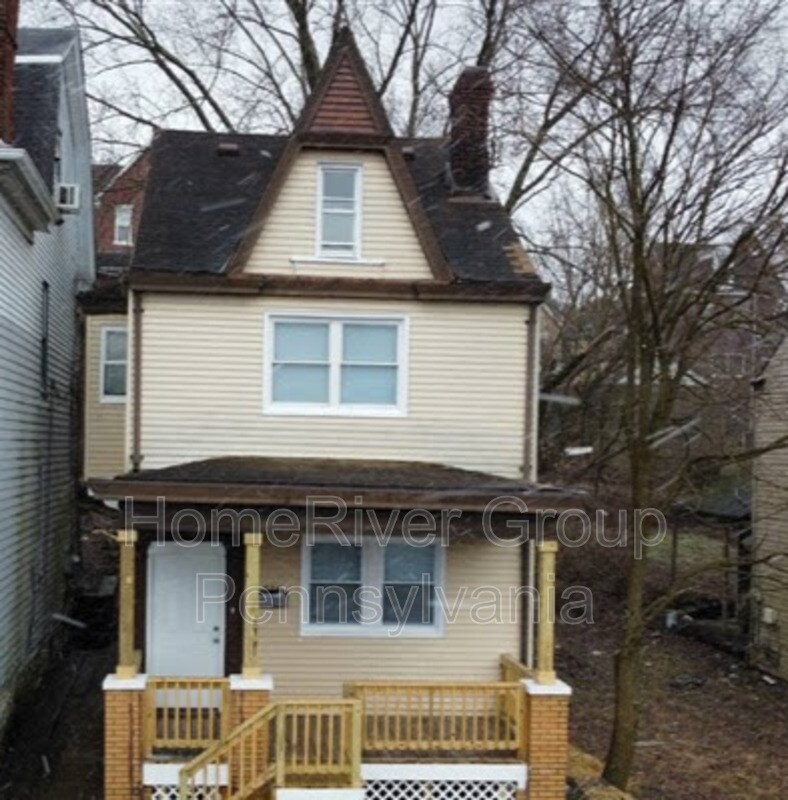 734 Lillian St, Pittsburgh, PA 15210 - House Rental in Pittsburgh, PA ...