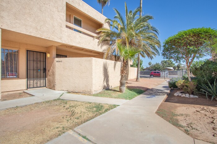 2634 N 43rd Ave Unit C, Phoenix, AZ 85009 - Condo for Rent in Phoenix ...
