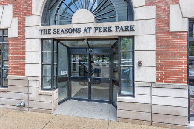 The Seasons at Perk Park - Apartments in Cleveland, OH | Apartments.com