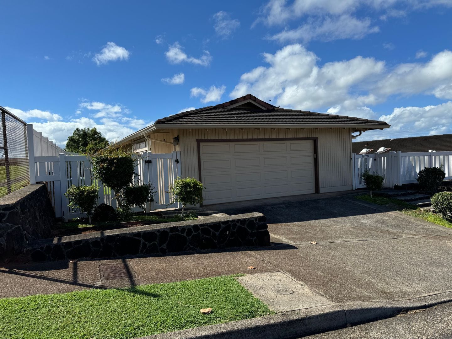 98-1775-1775 Nahele St, Aiea, HI 96701 - House Rental in Aiea, HI ...