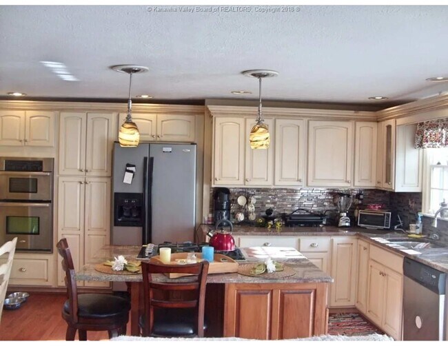 6528 Maccorkle Ave SE, Charleston, WV 25304 - House Rental in ...