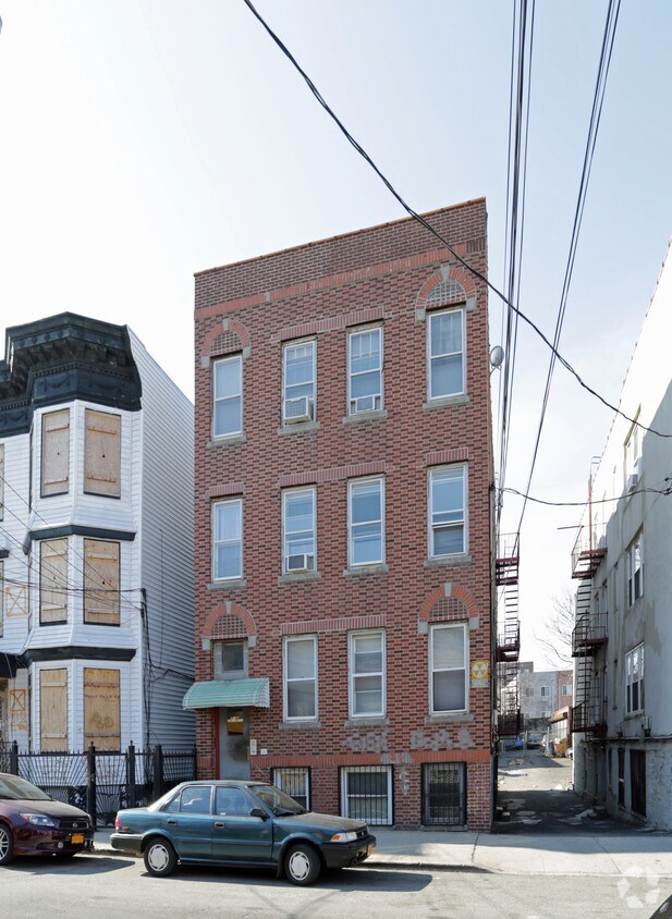 716 E 216th, Bronx, NY 10467 - 716 E 216th Bronx, NY 10467 | Apartments.com