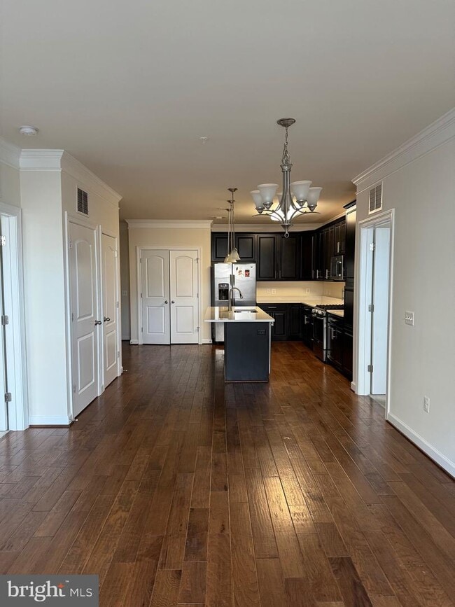 13740 Endeavour Dr Unit 305, Herndon, VA 20171 - Room for Rent in ...