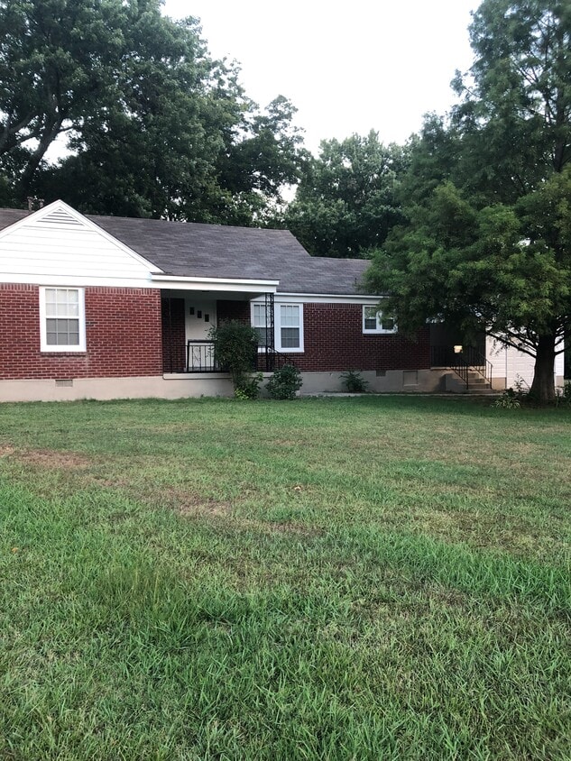6576 Summer Ave, Memphis, TN 38134 - House Rental in Memphis, TN ...