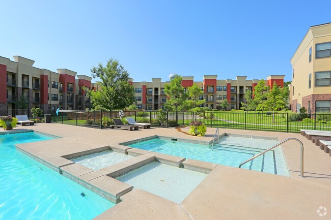 Crown Village at Elm Ridge Apartments - Broken Arrow, OK | Apartments.com