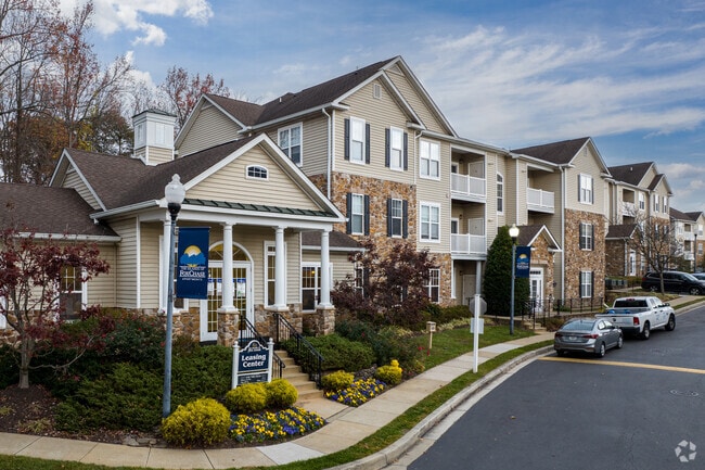 Fox Chase Apartments for Rent with a Walk-In Closet - Glen Burnie, MD ...