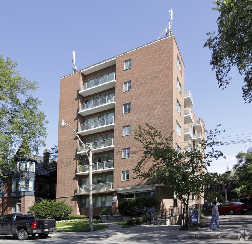 161 St George St, Toronto, ON M5R 2M3 Apartments - 161 St George St ...