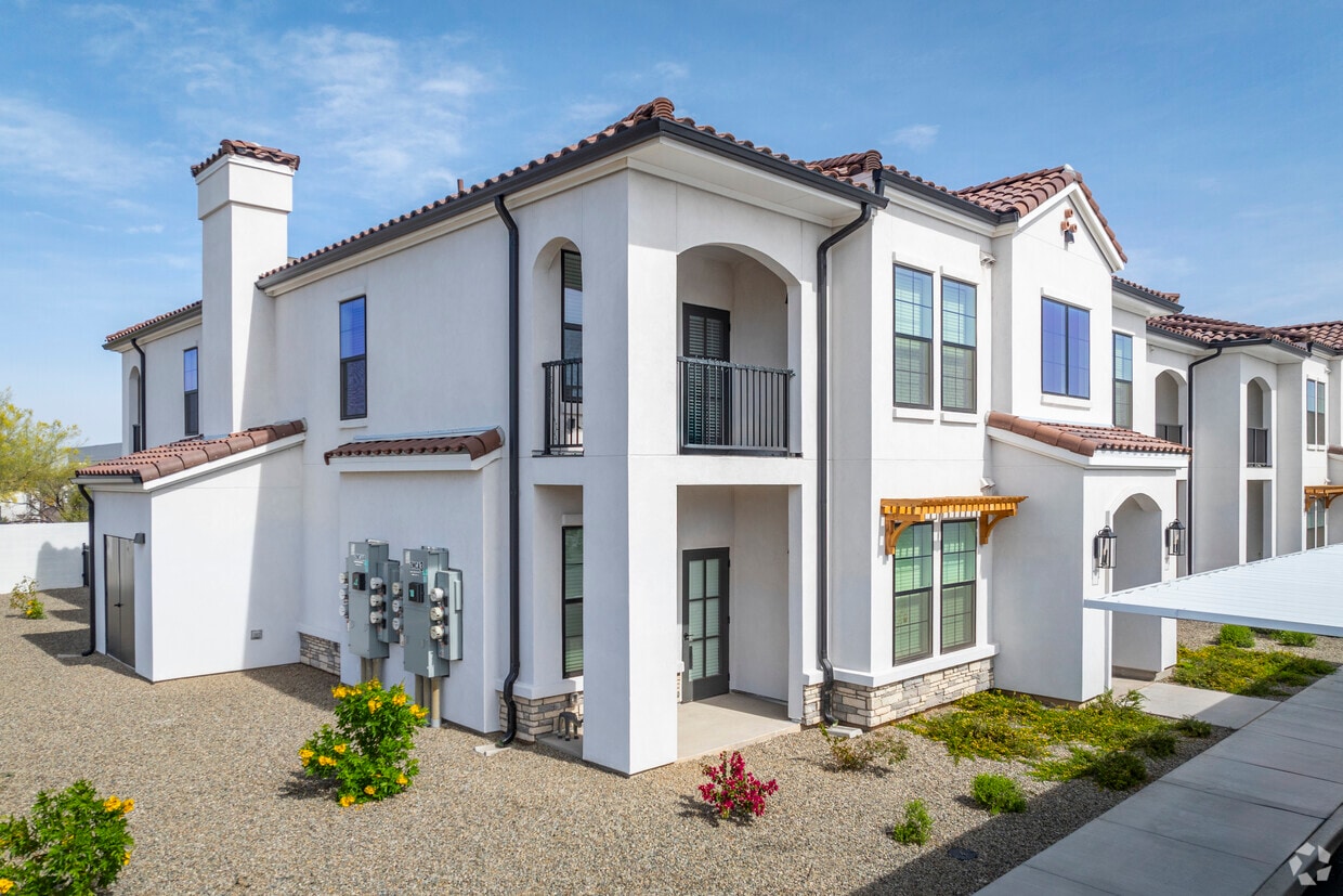 Stella Luxury Apartment Homes - 32449 N Gary Rd San Tan Valley, AZ ...