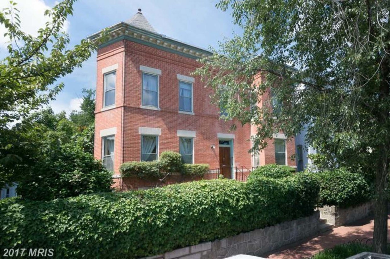1236 Independence Ave SE, Washington, DC 20003 - 1236 Independence Ave ...