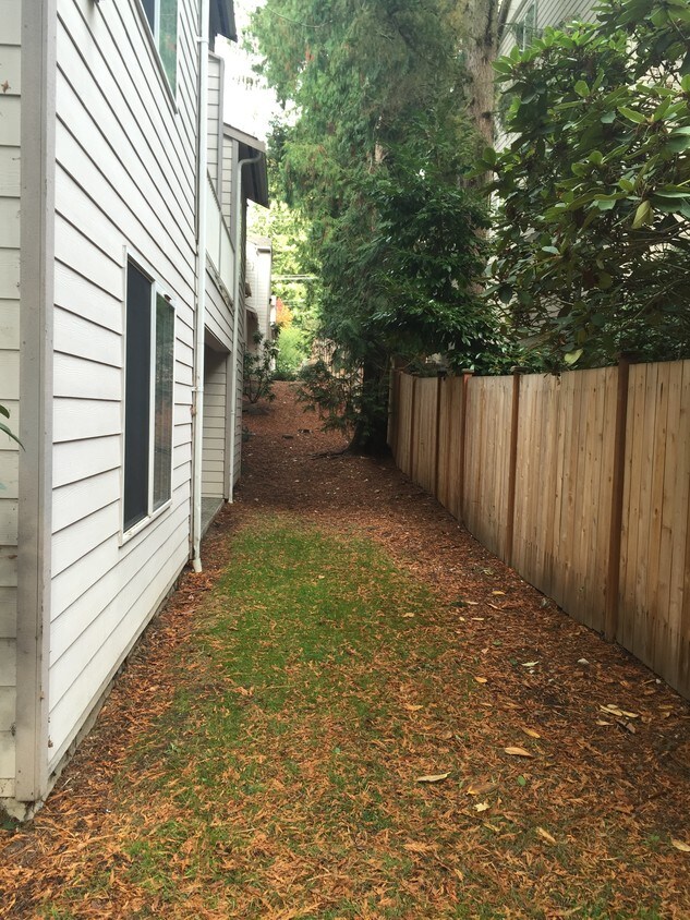 FAIRWAY EDMONDS APTS Townhomes for Rent - Edmonds, WA | Apartments.com