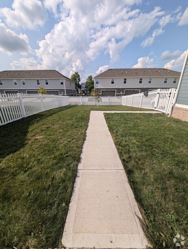 The Village Of Turner Trace Apartments for Rent with Washer & Dryer ...