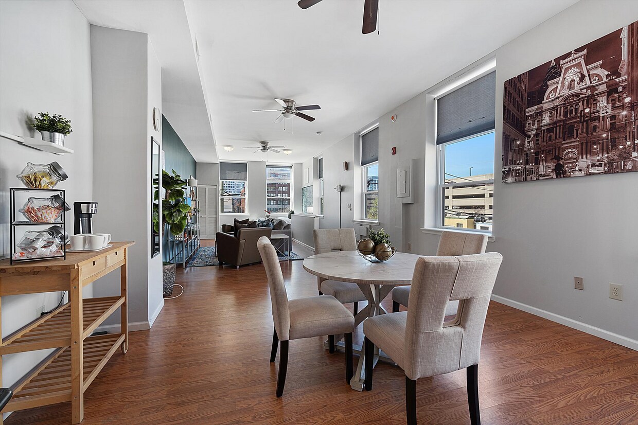 333 N 15th St, Philadelphia, PA 19102 - Townhome Rentals in ...