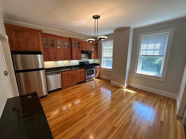 106 Inman St Unit 1, Cambridge, MA 02139 - Condo for Rent in Cambridge ...