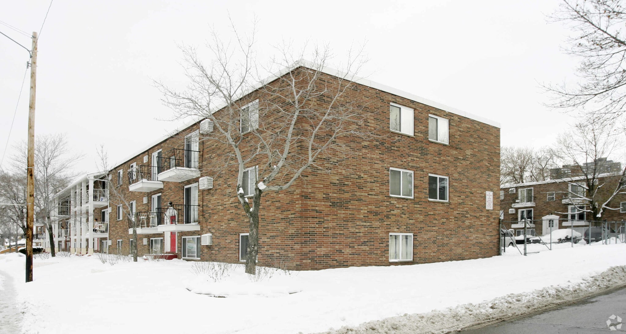 Euclid Emerald Apartments - 13420 Euclid Ave Cleveland, OH 44112 ...