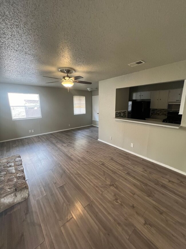 901 Taulbee Ln Unit C, Austin, TX 78757 - Room for Rent in Austin, TX ...