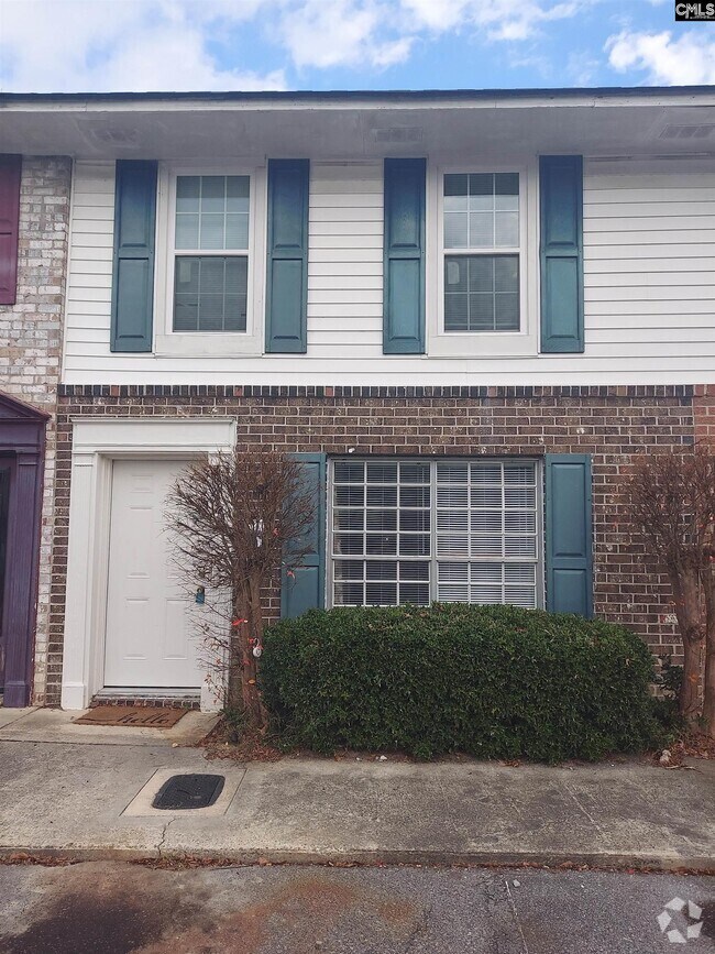 Hampton Crest Apartments for Rent with Hardwood Floors - Columbia, SC ...
