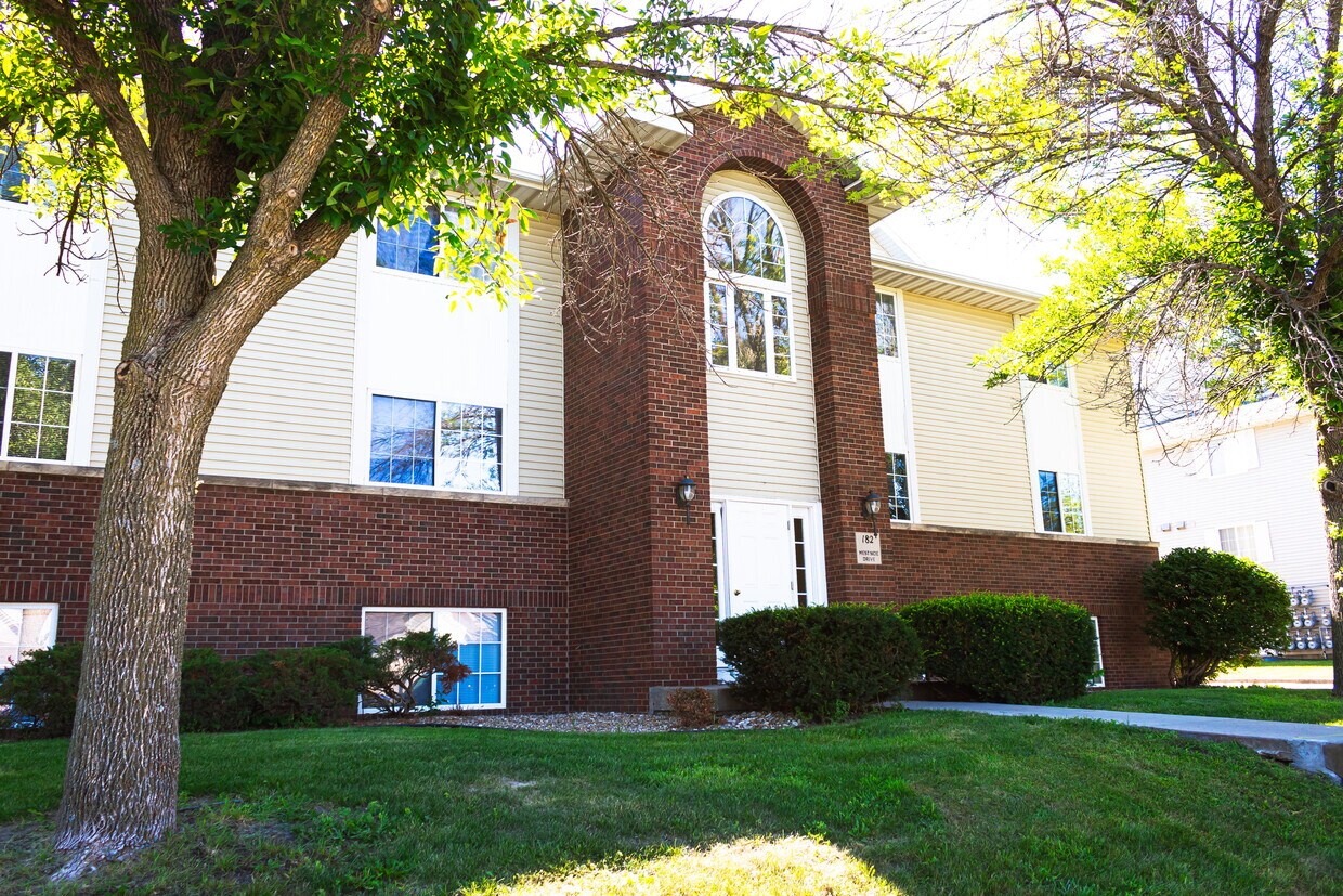 182 Westside Dr Unit 2, Iowa City, IA 52246 - 182 Westside Dr Iowa City ...