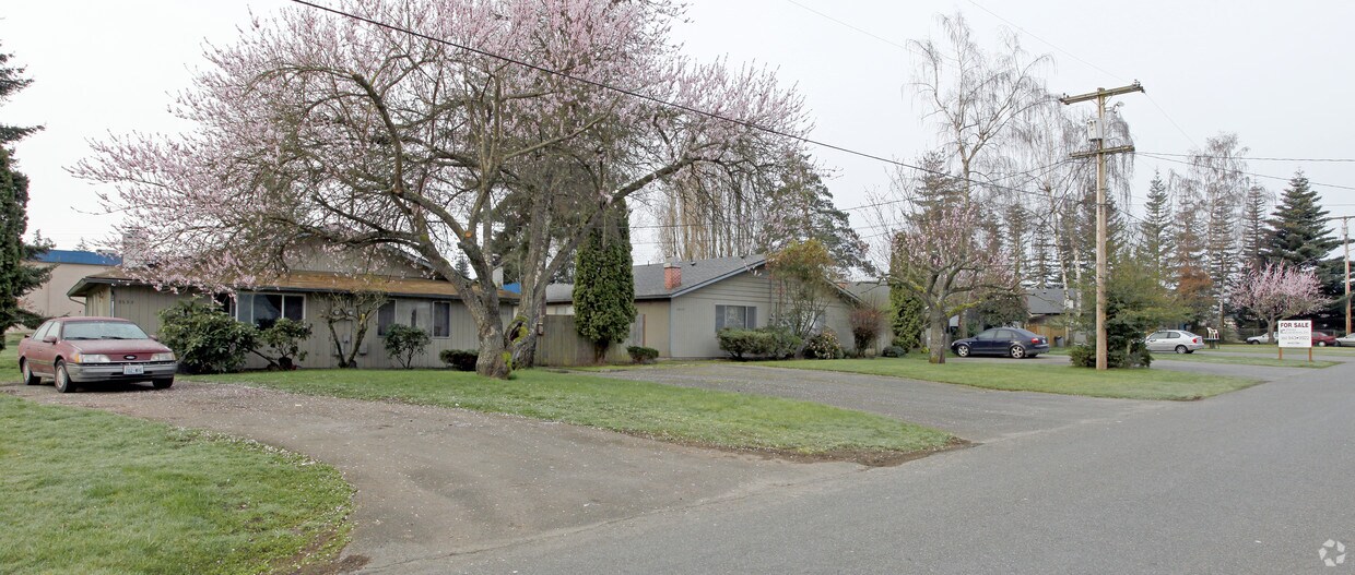 3633 Plummer St, Olympia, WA 98501 - 3633 Plummer St Olympia, WA 98501 ...