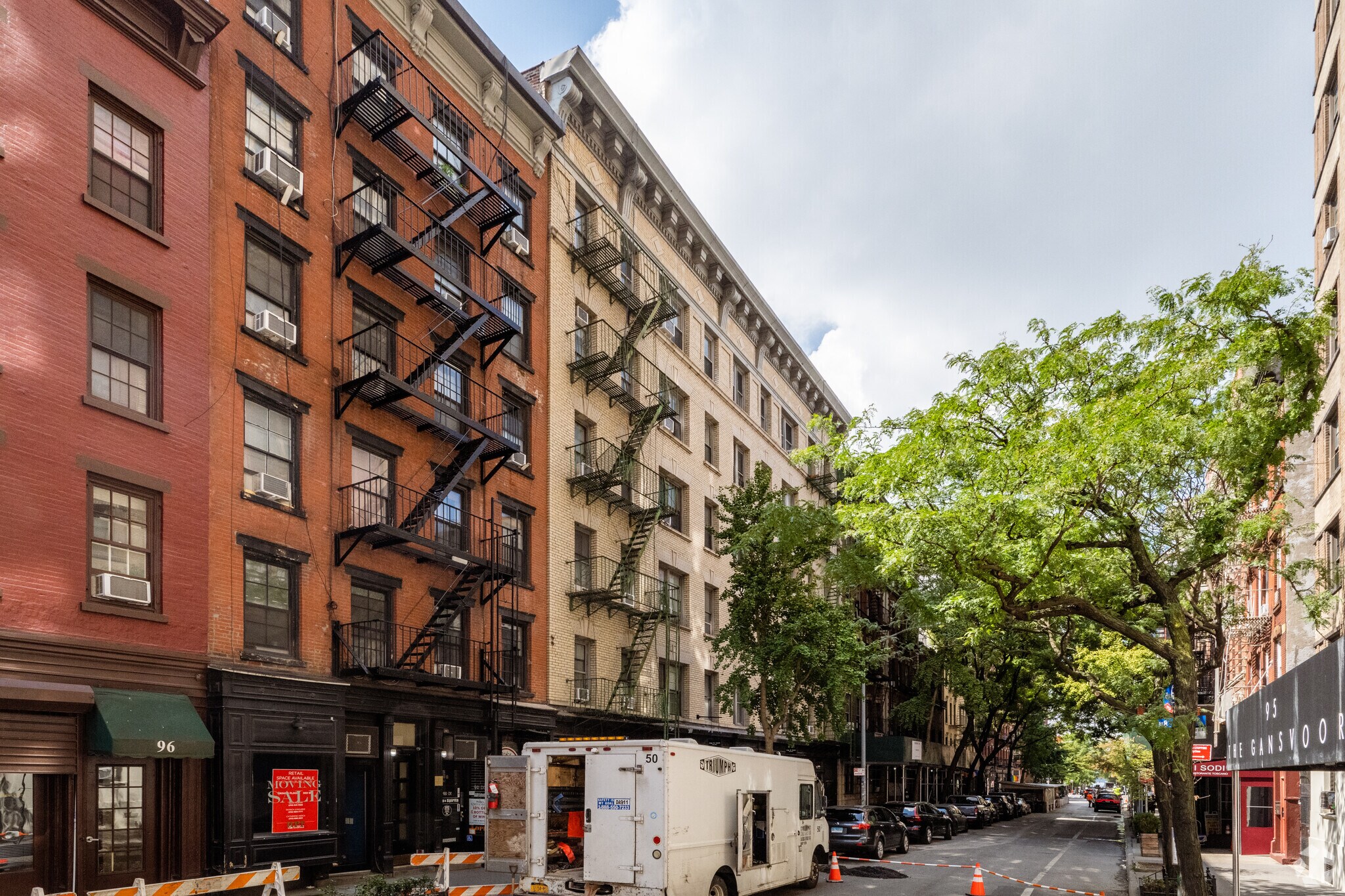 100 Christopher St, New York, NY 10014 - 100 Christopher St New York ...