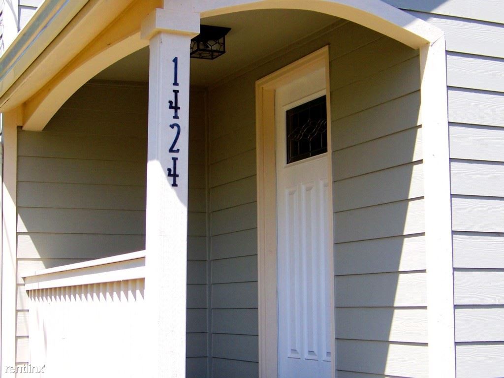 1424 S Adams St, Tacoma, WA 98405 - House Rental in Tacoma, WA ...