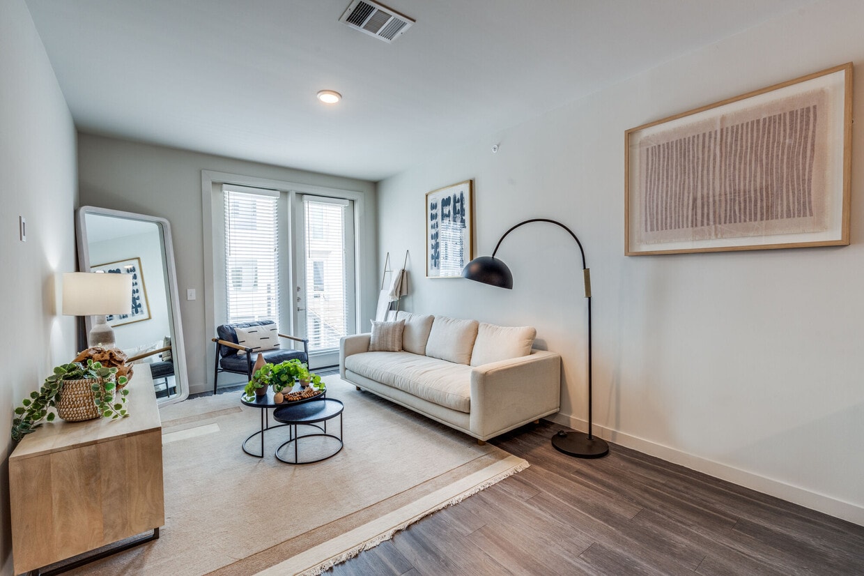 Highgrove - 5900 Cameron Rd Austin, TX 78723 | Apartments.com