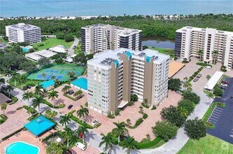 The Dunes of Naples Condominiums Apartments for Rent with a Walk-In ...