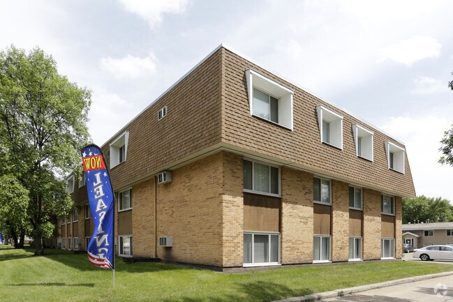 Gateway Manor & Northgate Apartments Apartments - Grand Forks, ND ...