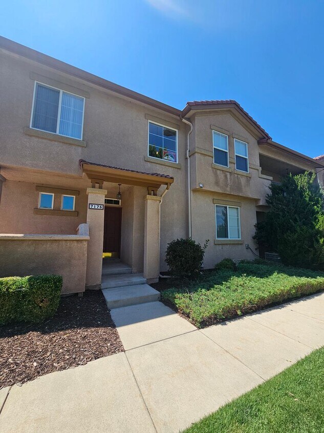 7175 Sand Crest View, Colorado Springs, CO 80923 - House Rental in ...