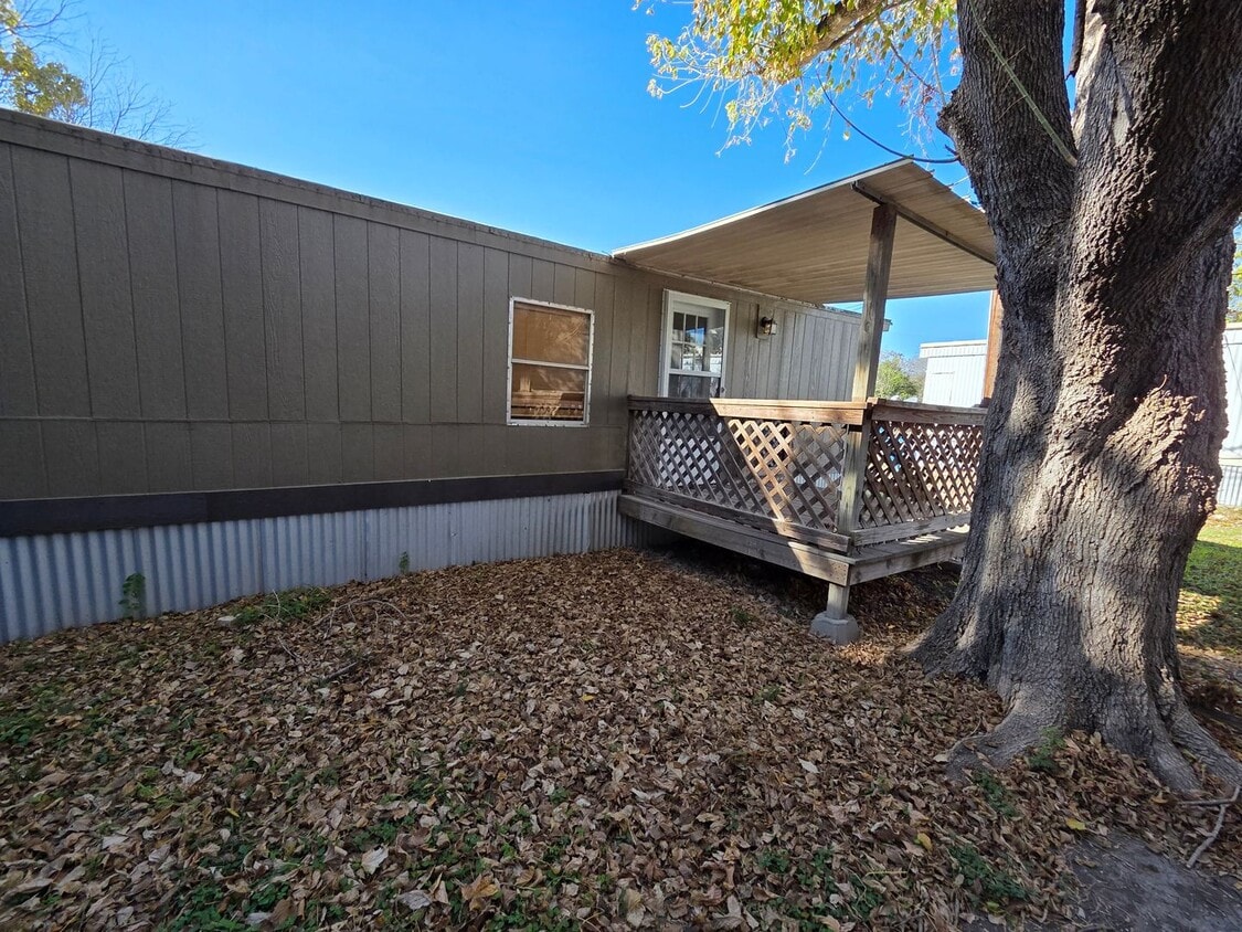 104 Clark St, Ingram, TX 78025 - House Rental in Ingram, TX ...