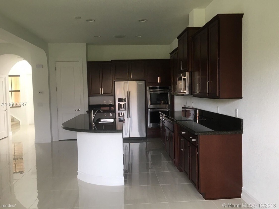 1053 SW 113th Way, Pembroke Pines, FL 33025 - House Rental in Pembroke ...