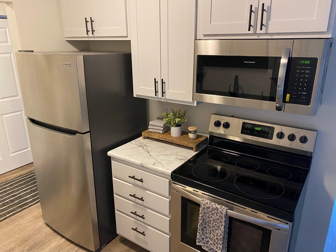 H2 Flats 2662 Scotland Ct Mounds View Mn