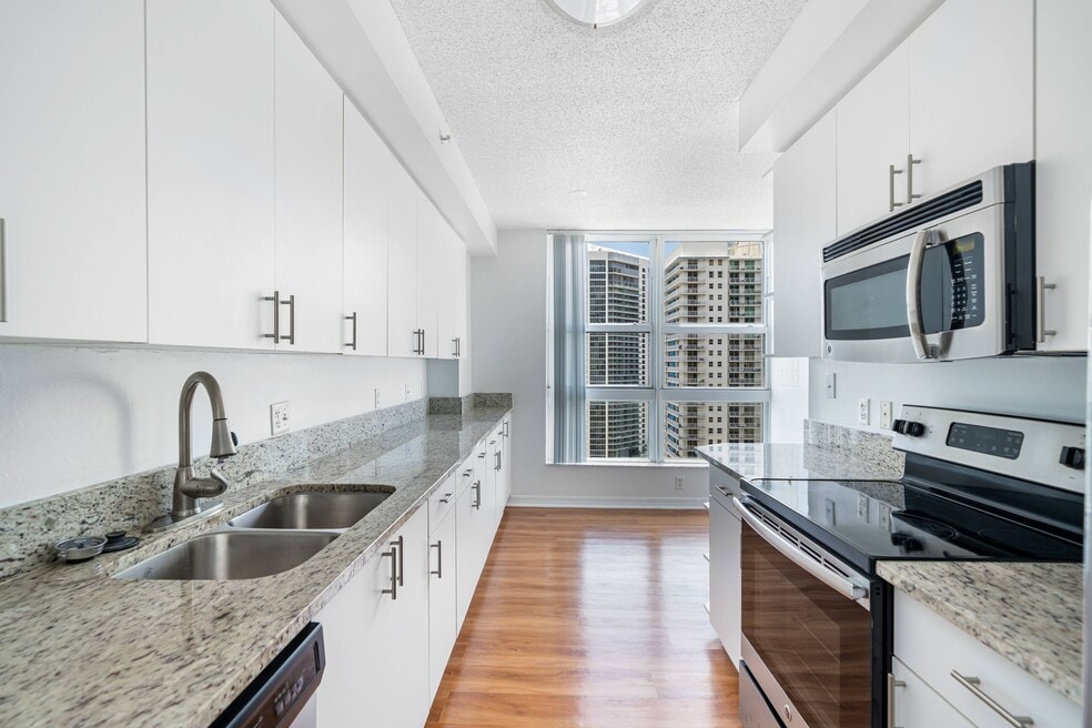 Waterfront Apartments for Rent in Miami - 3,391 Rentals | Apartments.com
