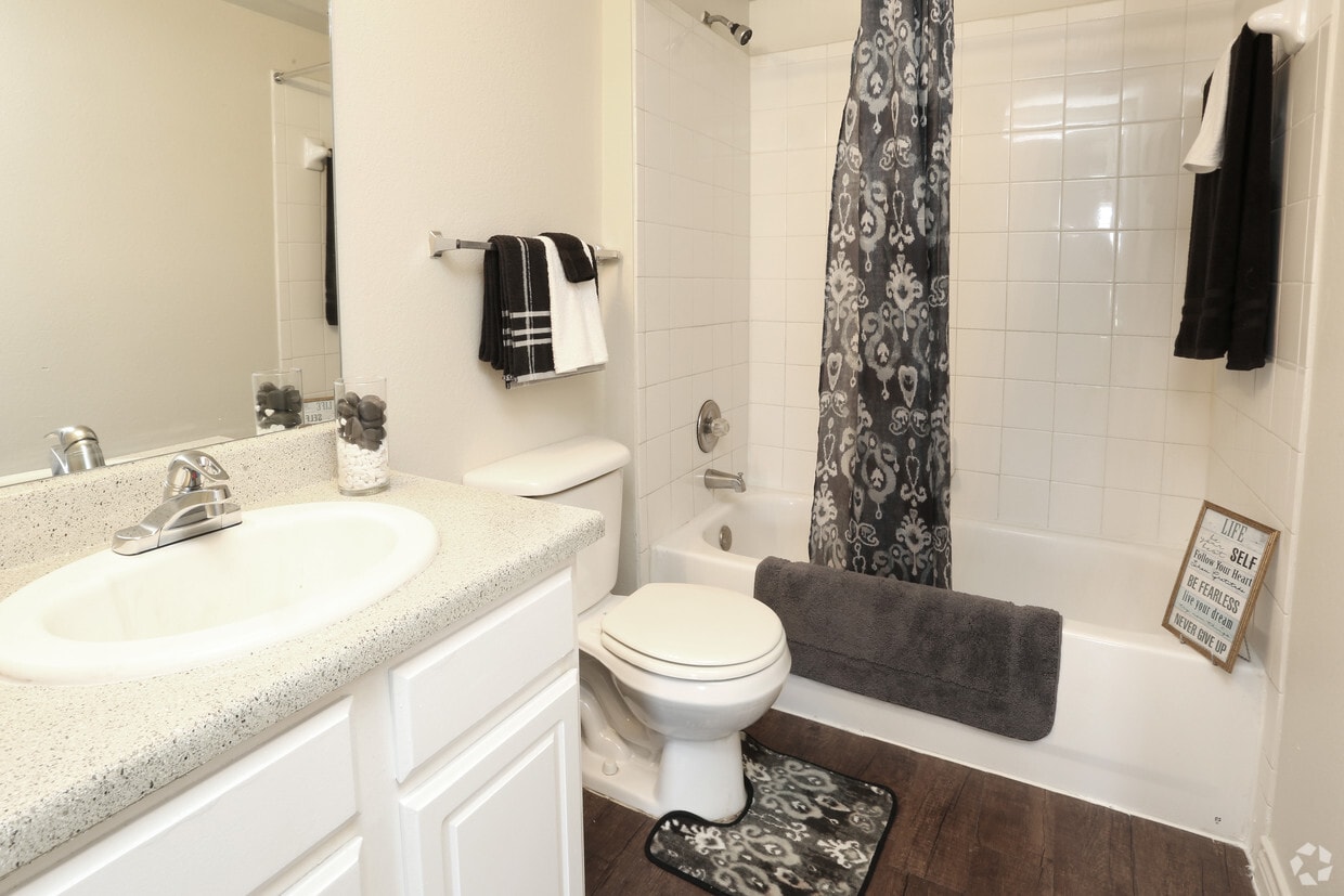Amarillo Greentree Village - 2301 Seth Ln Amarillo, TX 79108 ...