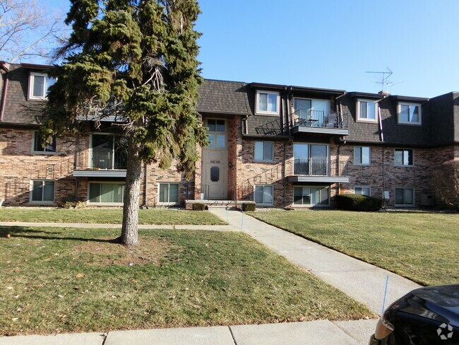 The Nautical Mile Apartments for Rent - Saint Clair Shores, MI - 1 ...