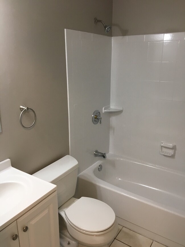 5507 Fortuna Pkwy, Clay, NY 13041 - House Rental in Clay, NY ...